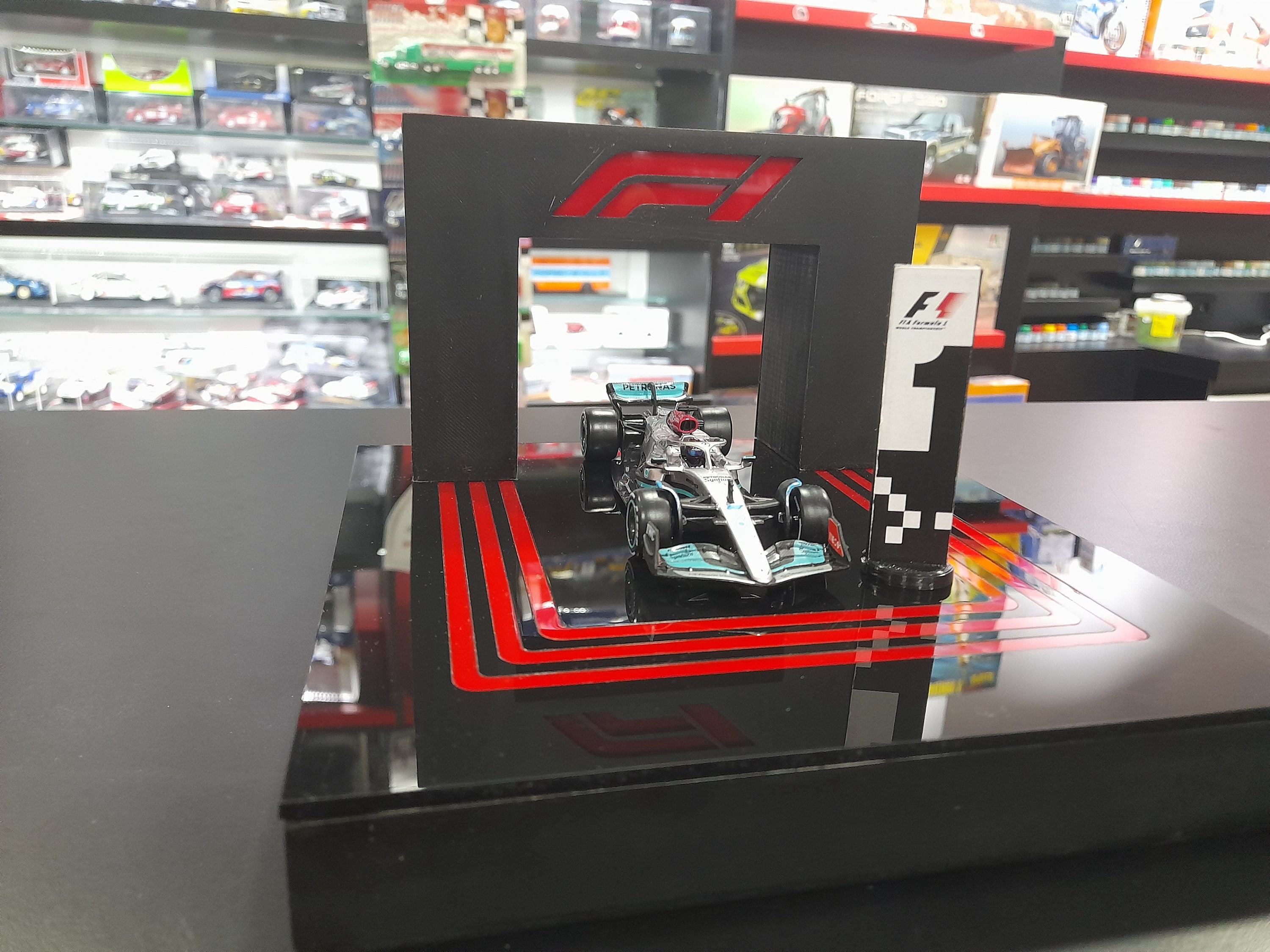 F1 Diorama Stand With Red Night Lights Formula1 Scale Gift - Etsy
