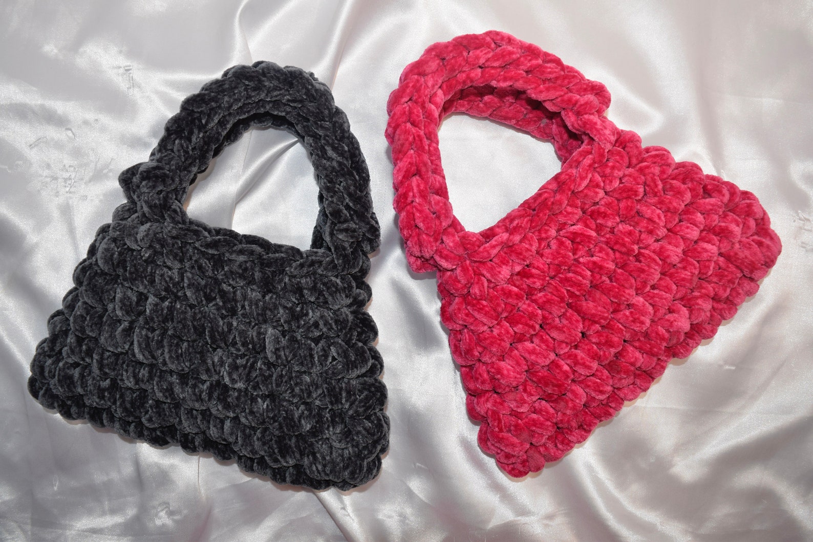 Cute Crochet Mini Bag Pattern Crochet Velvet Mini Bag Pattern Quick ...