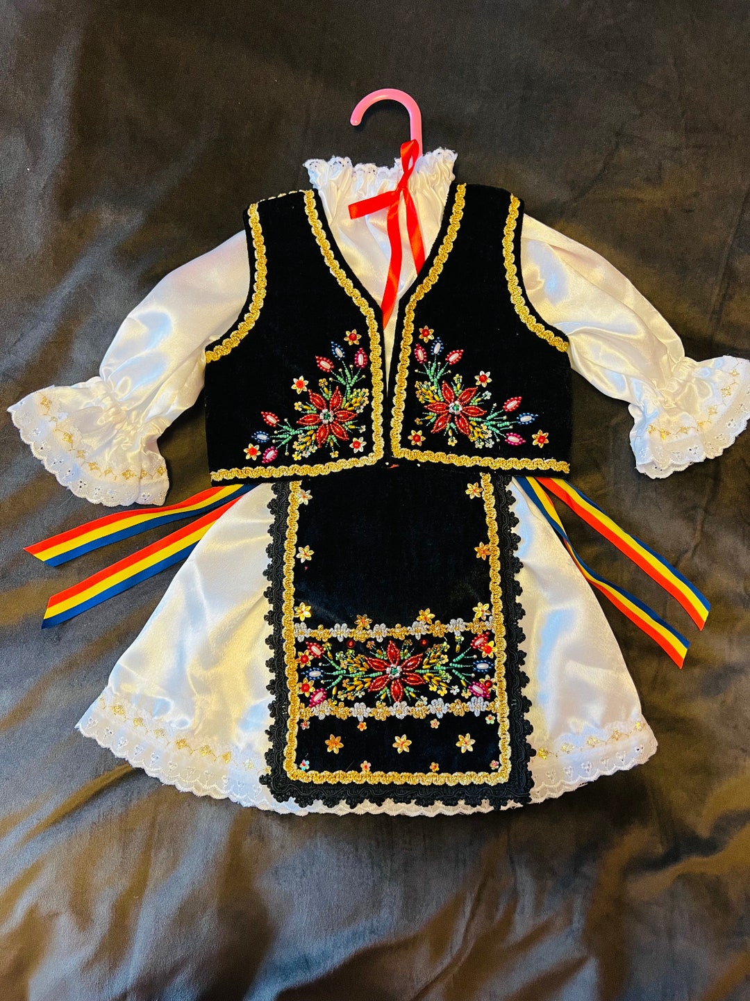 Traditional Romanian Costume Girls * Izabella* Manual Sewn Embroidery ...