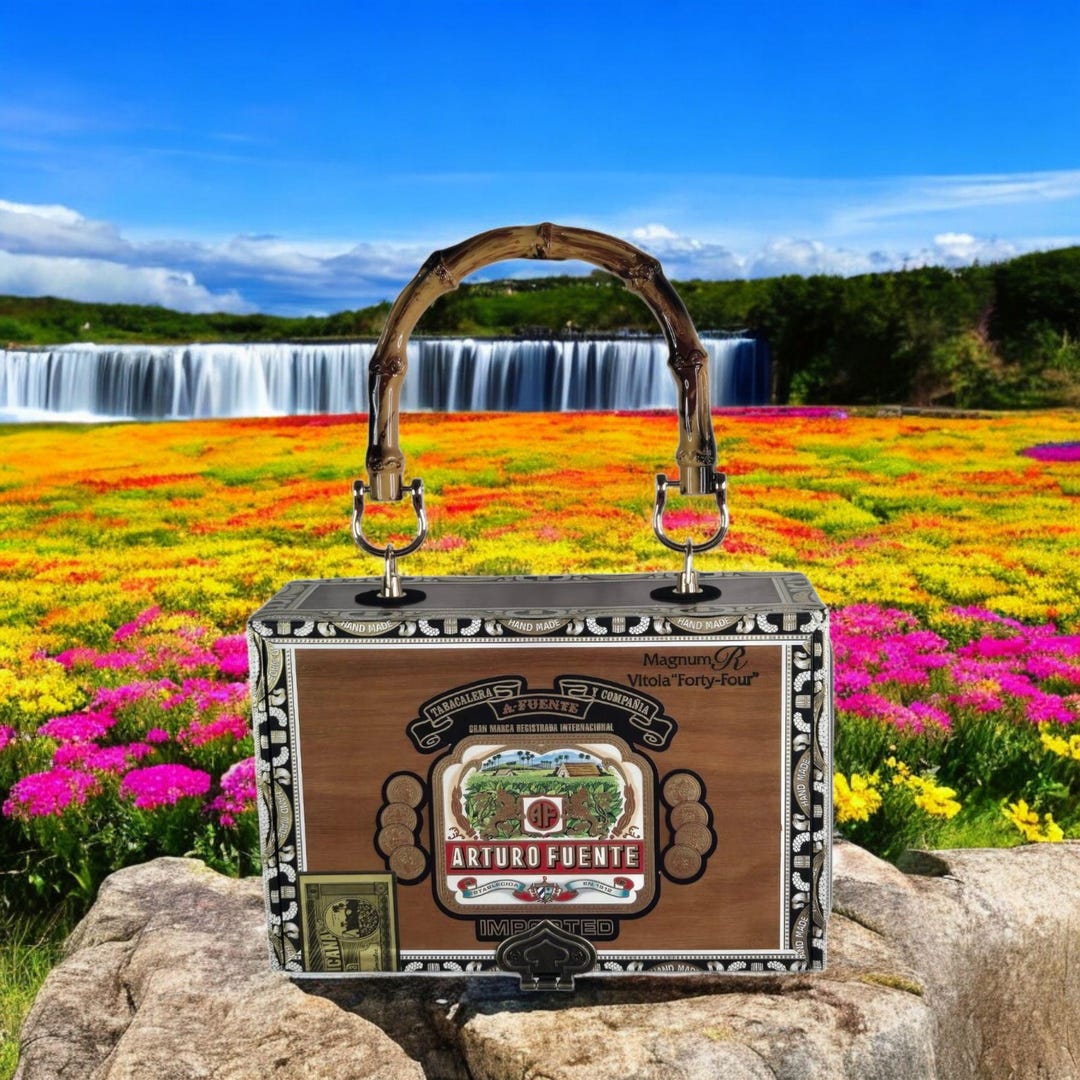 Purse Made From an Arturo Fuente Rosado Sungrown Magnum R Vitola 44 ...