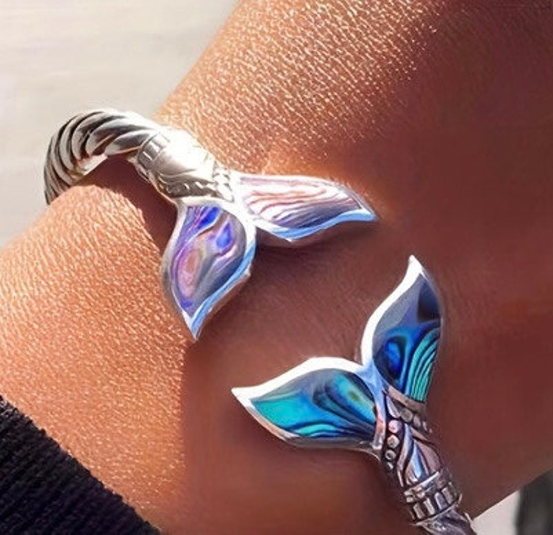 Whale Tail Bracelet - Stunning Electric Blue - Etsy