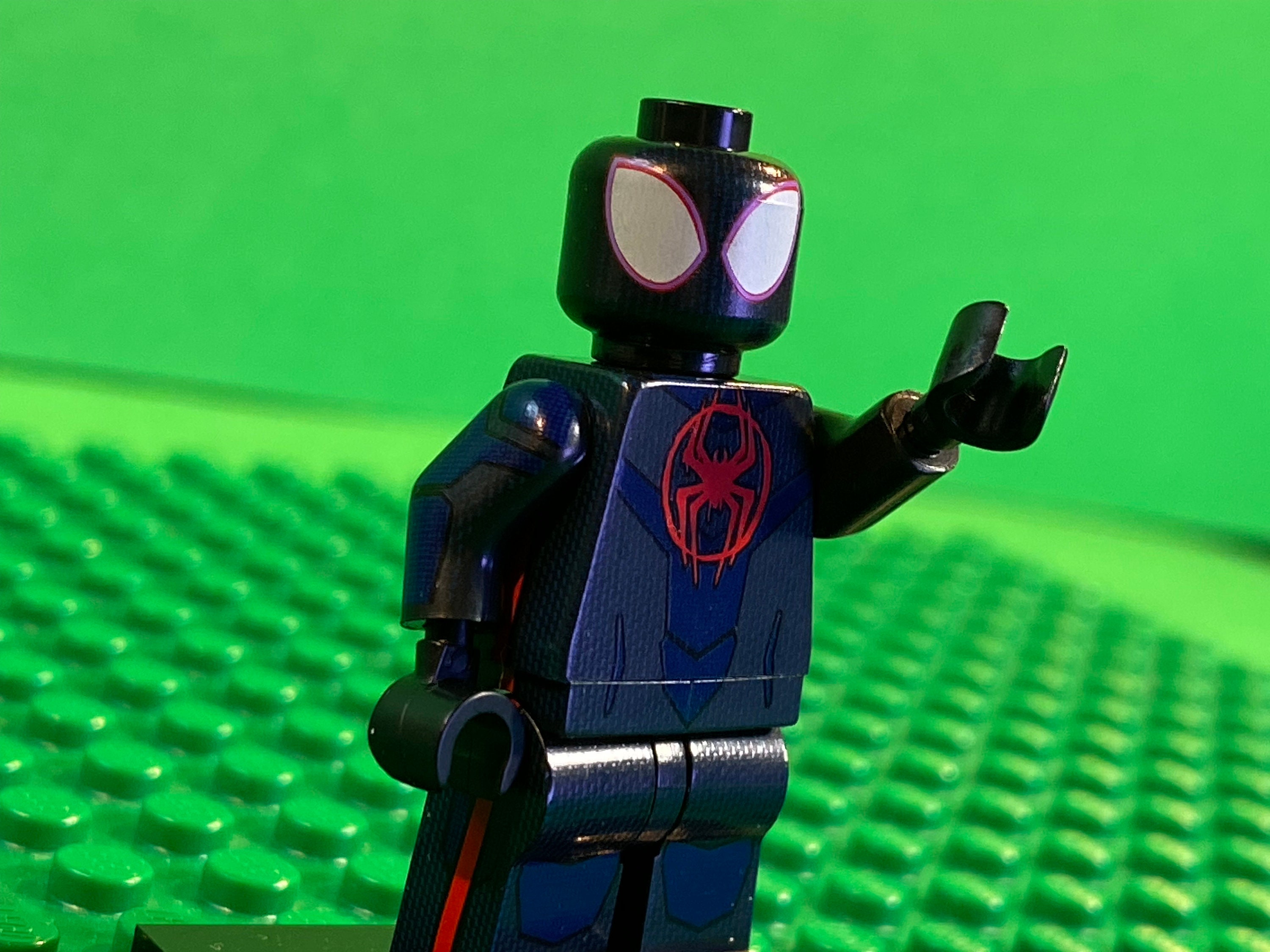 Marvel Block Spider-man Magnet Figure Pin, for Shirts, Vests and ...