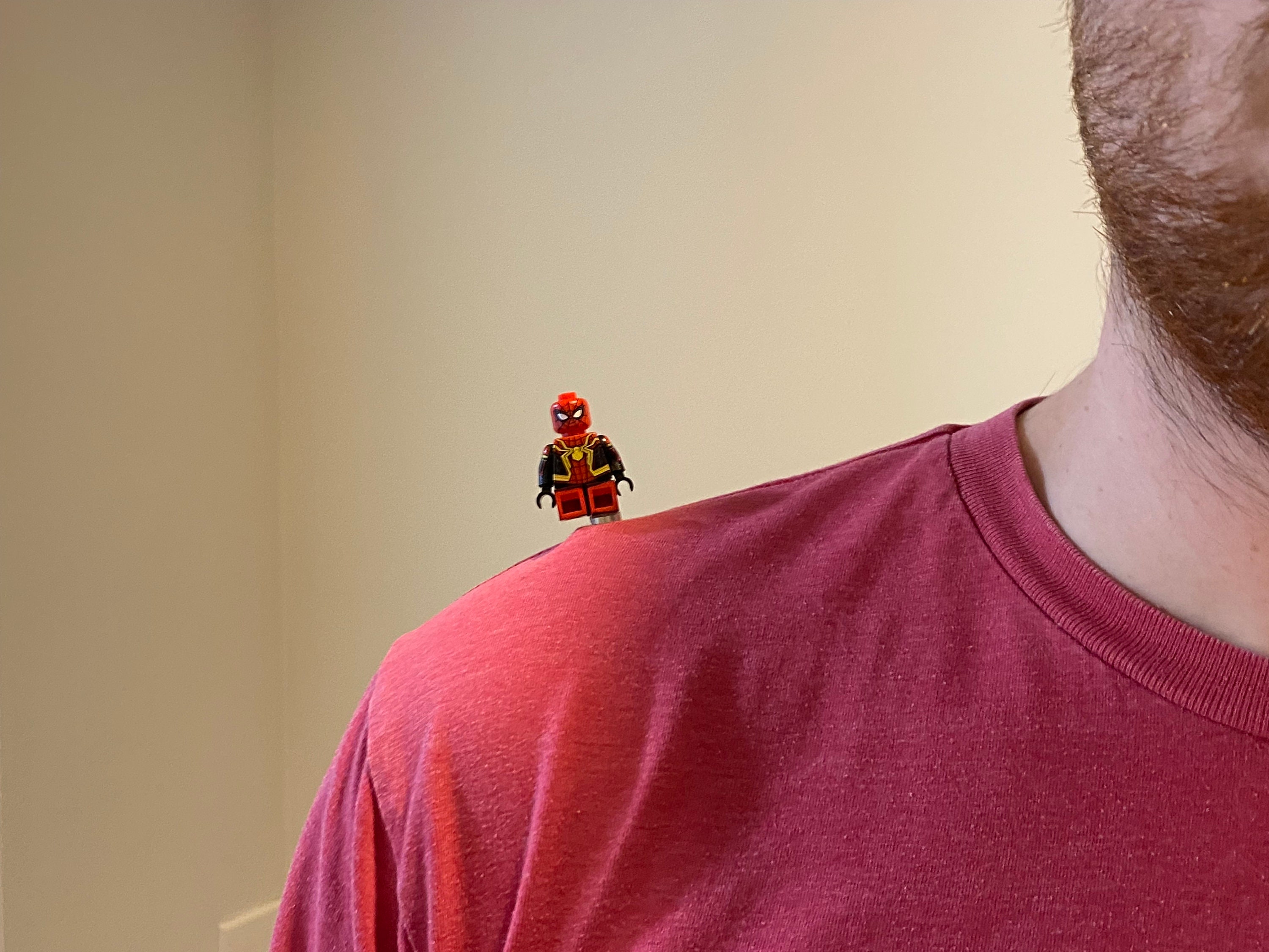 Marvel Block Spider-man Tom Holland Magnet Figure Pin for Shirts, Vests ...