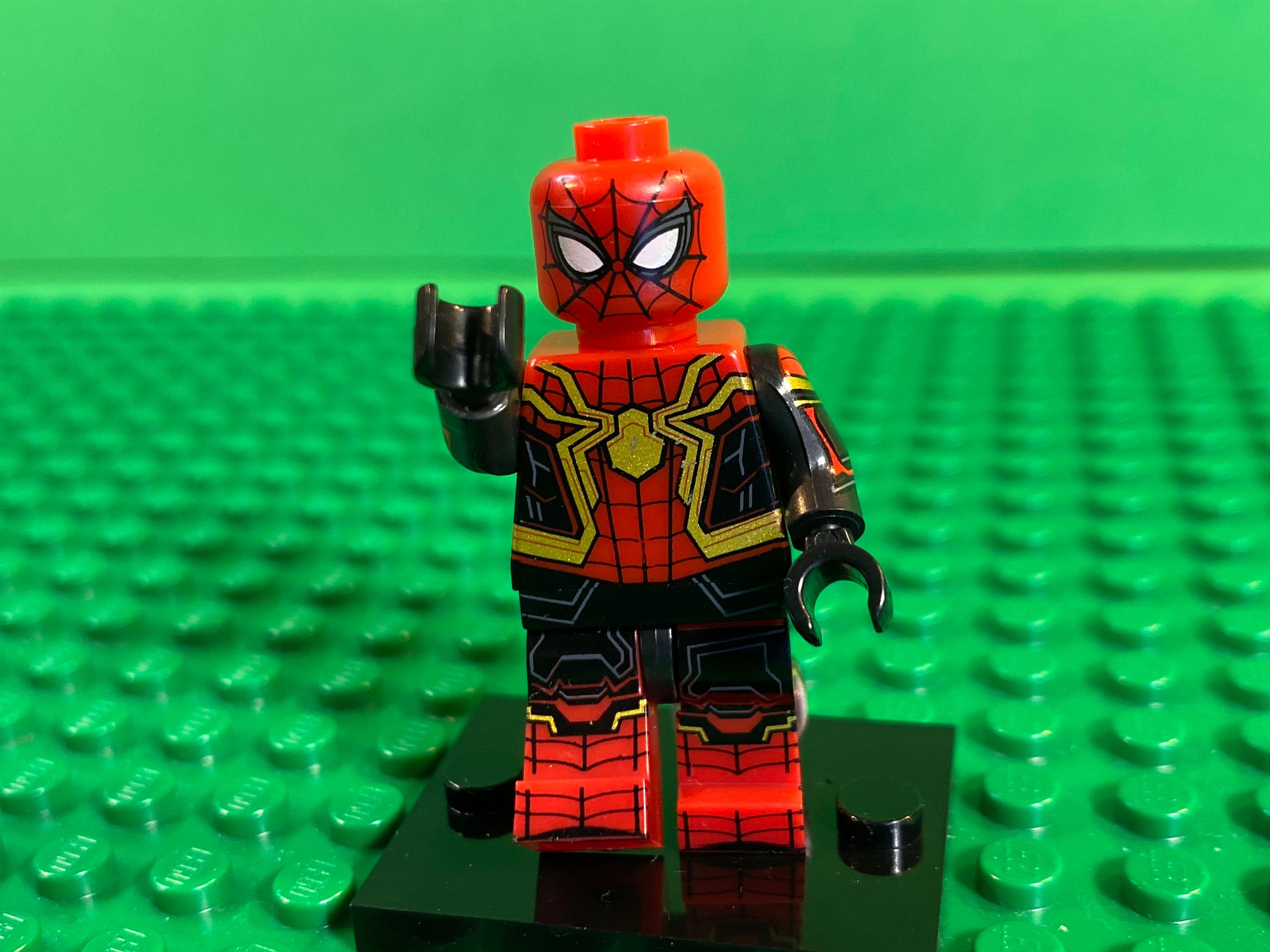 Marvel Block Spider-man Tom Holland Magnet Figure Pin for Shirts, Vests ...