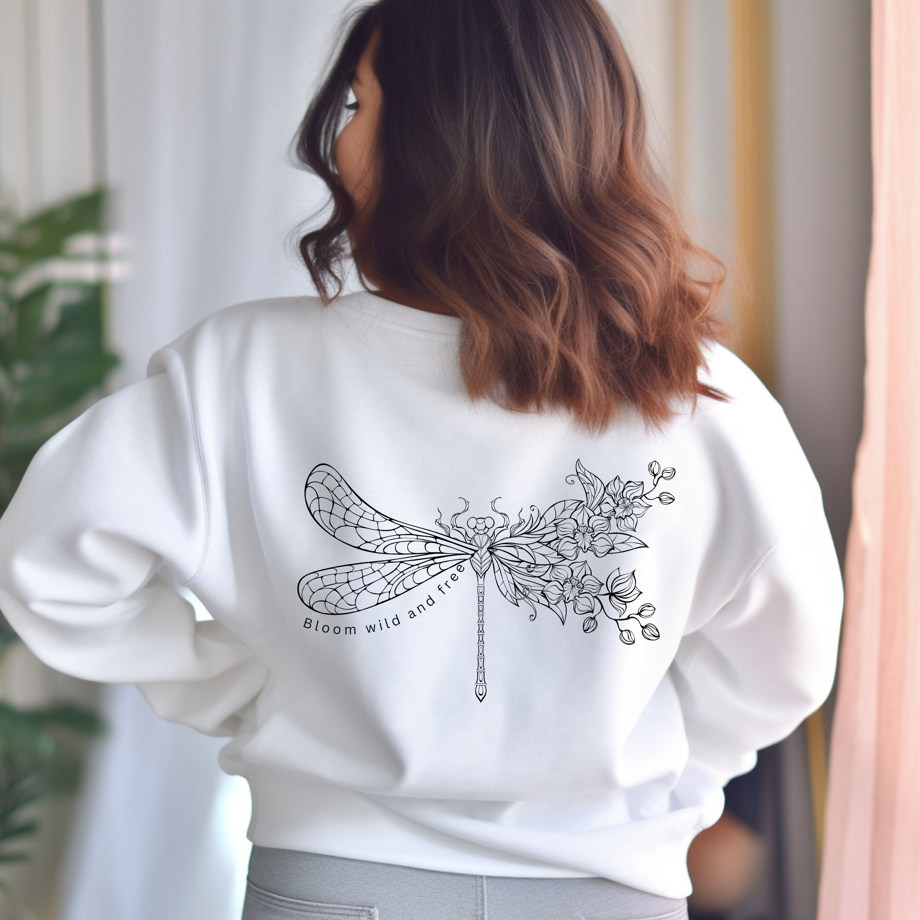 Minimalist Floral Dragonfly Sweatshirt, Animal Lover Butterfly Sweater ...
