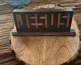 Jesus Sign Hidden Word Jesus Optical Illusion Table Sign Plastic Canvas ...