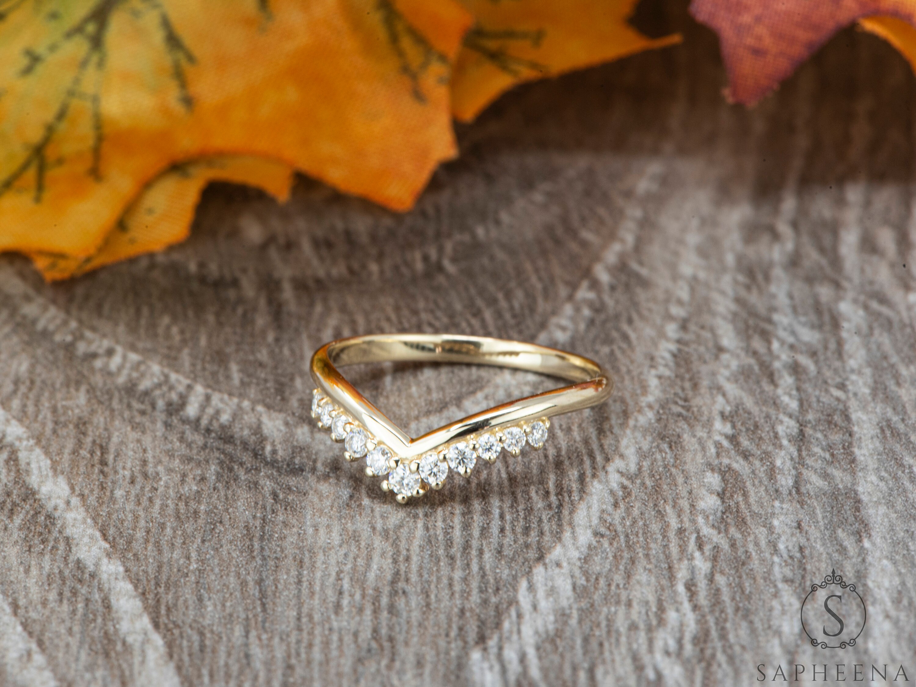 V Shape Tiara Eternity Wedding Band, Curved Moissanite Wedding Band ...