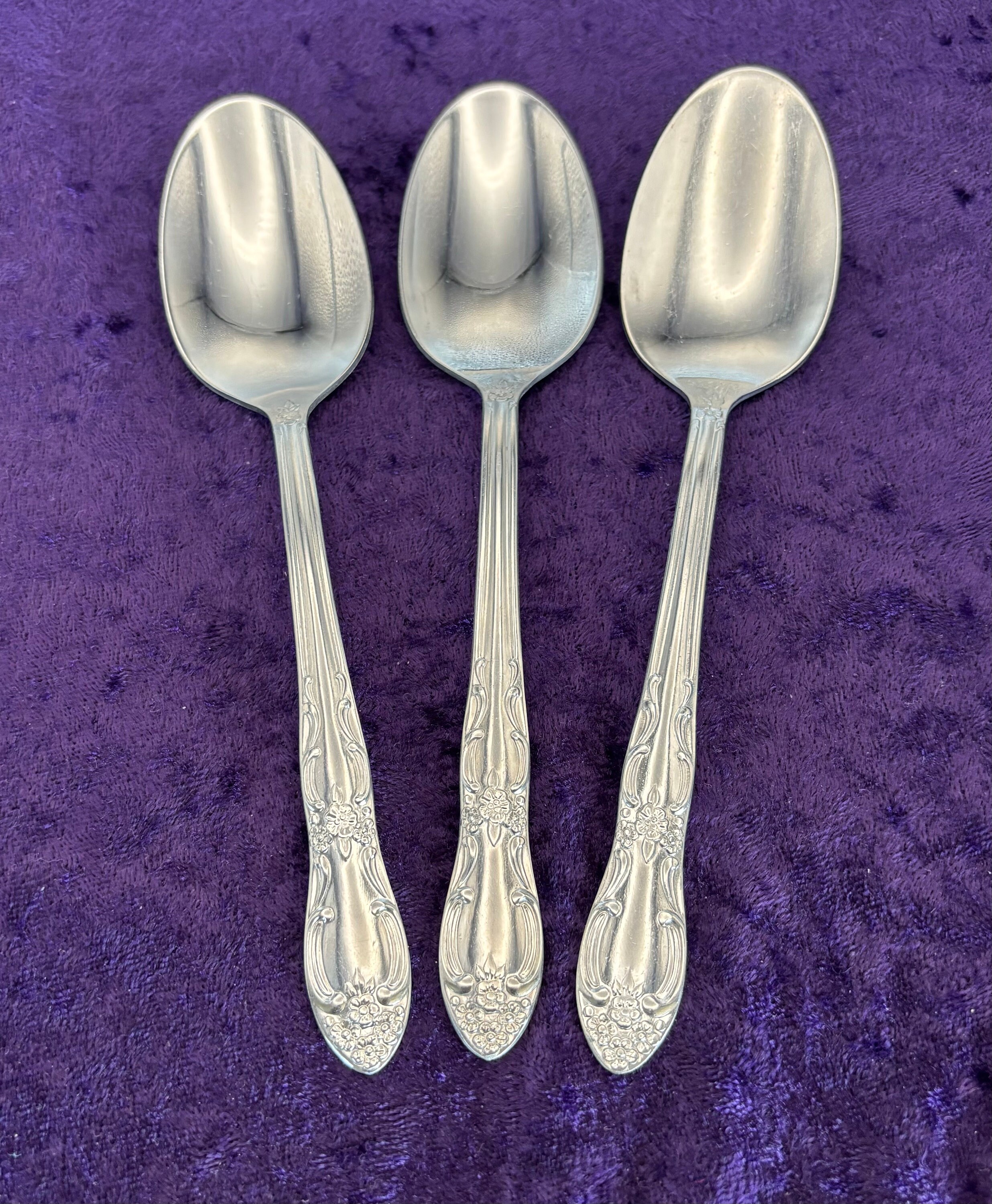VENUS Oneidacraft Stainless Vintage Flatware - 3 Oval Soup Spoons - Etsy