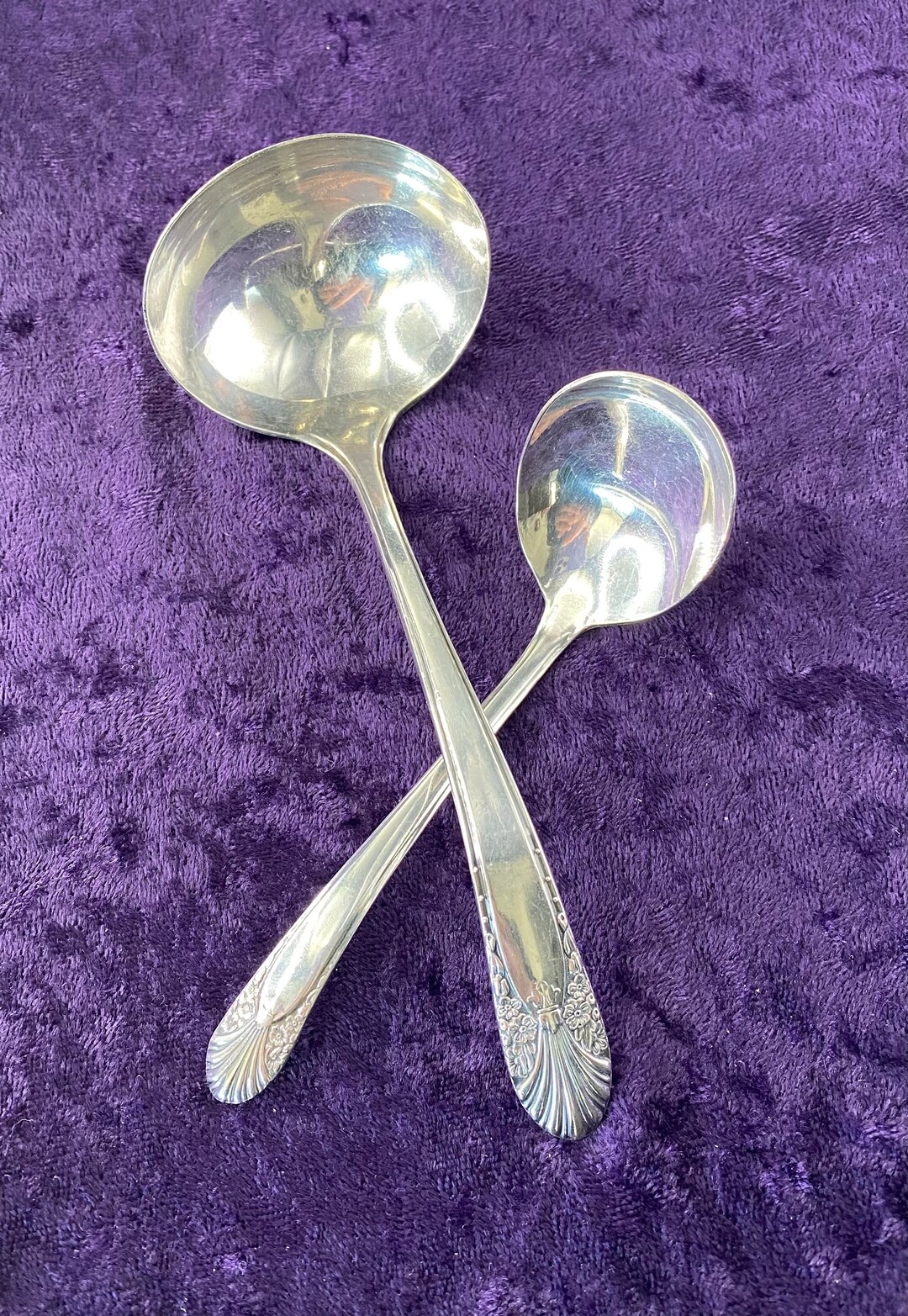 RADIANCE by Crown Silverplate - (1939) - Art Deco Vintage Pattern - 2 Gravy Ladles - Made in USA ...