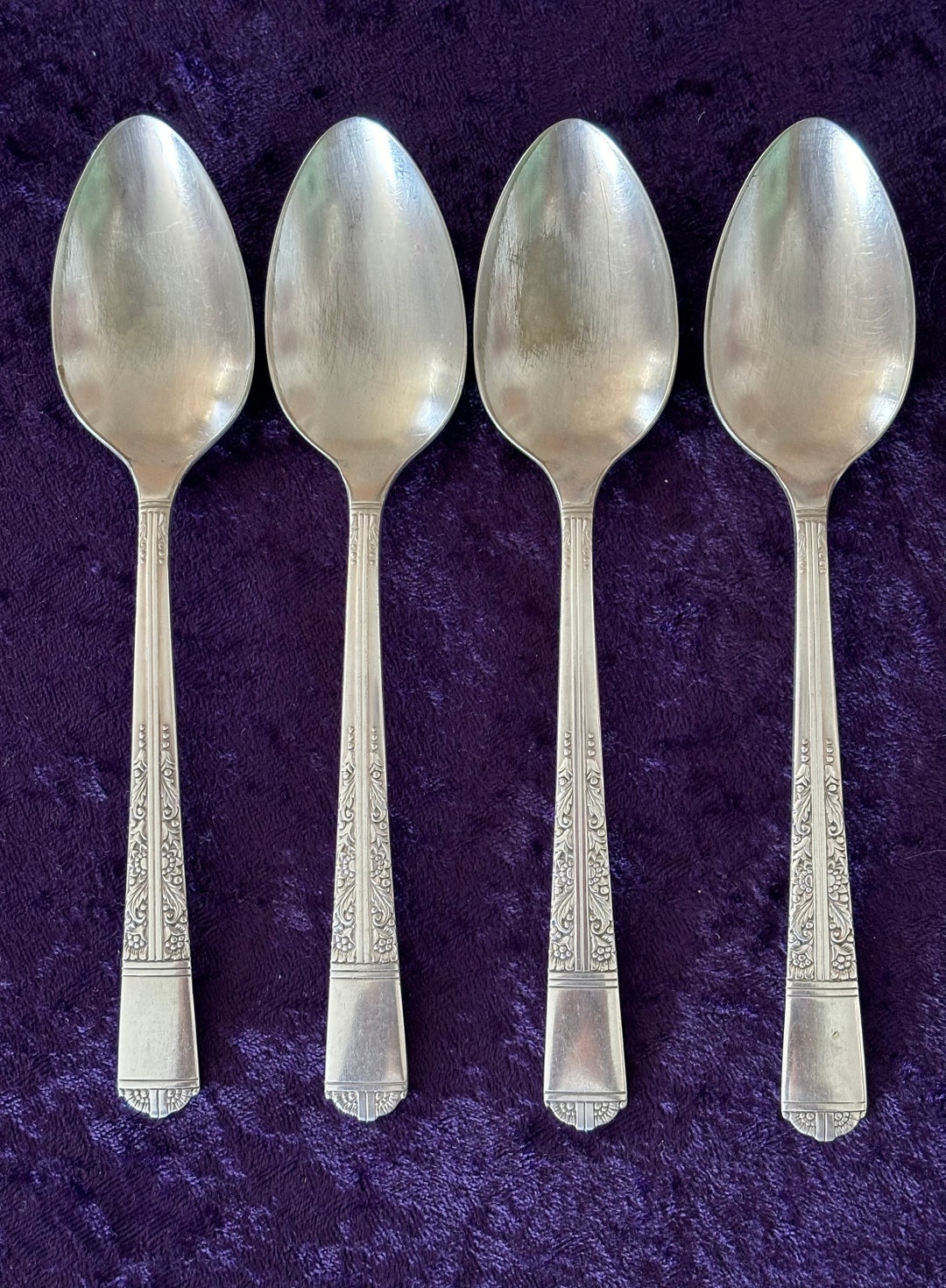 ROYAL YORK by Oneida Community (1937) Art Deco Silverplate Soup Spoons ...