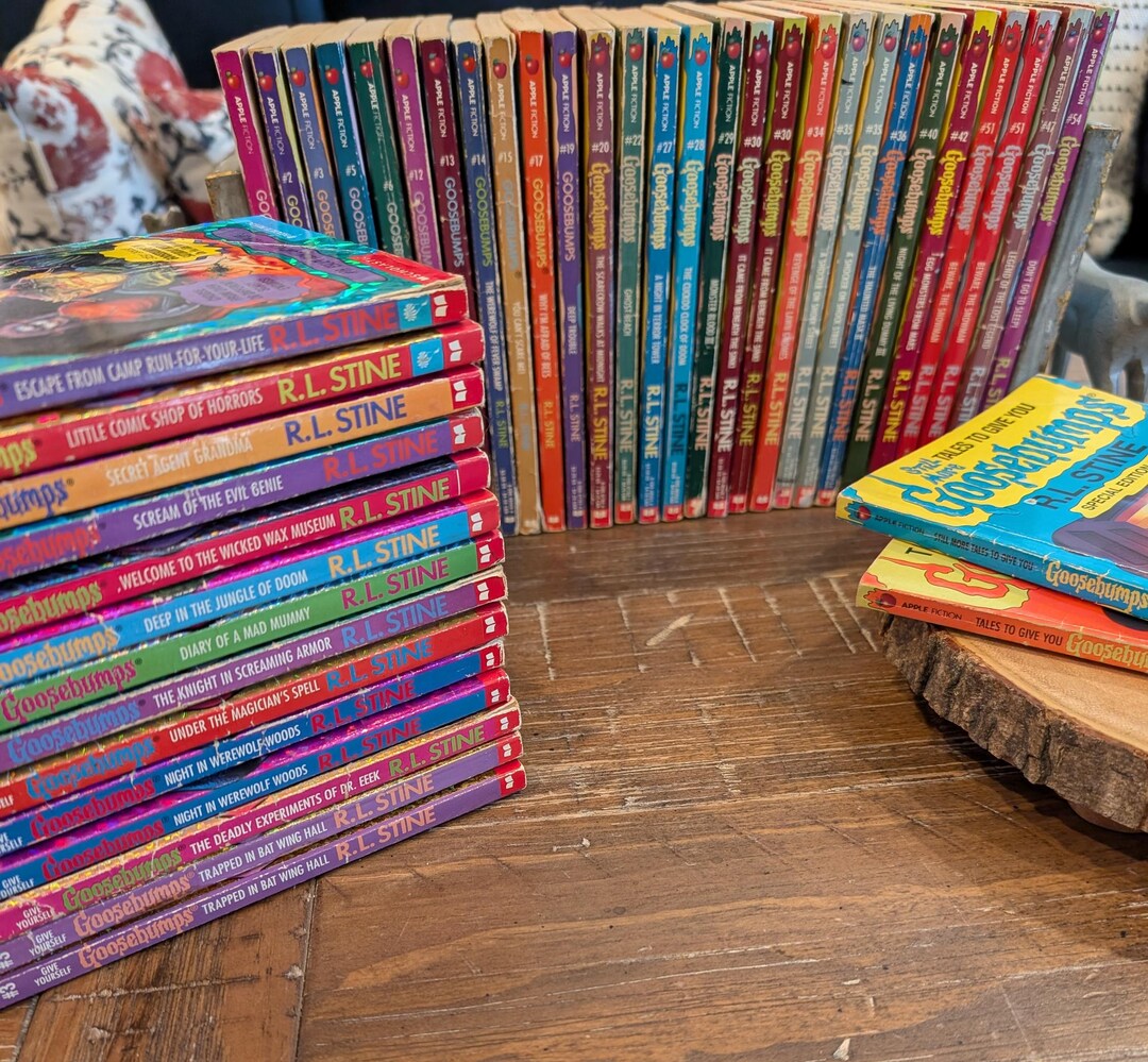 Vintage Goosebumps by R.L. Stine / Apple Scholastic Paperbacks 1990s ...