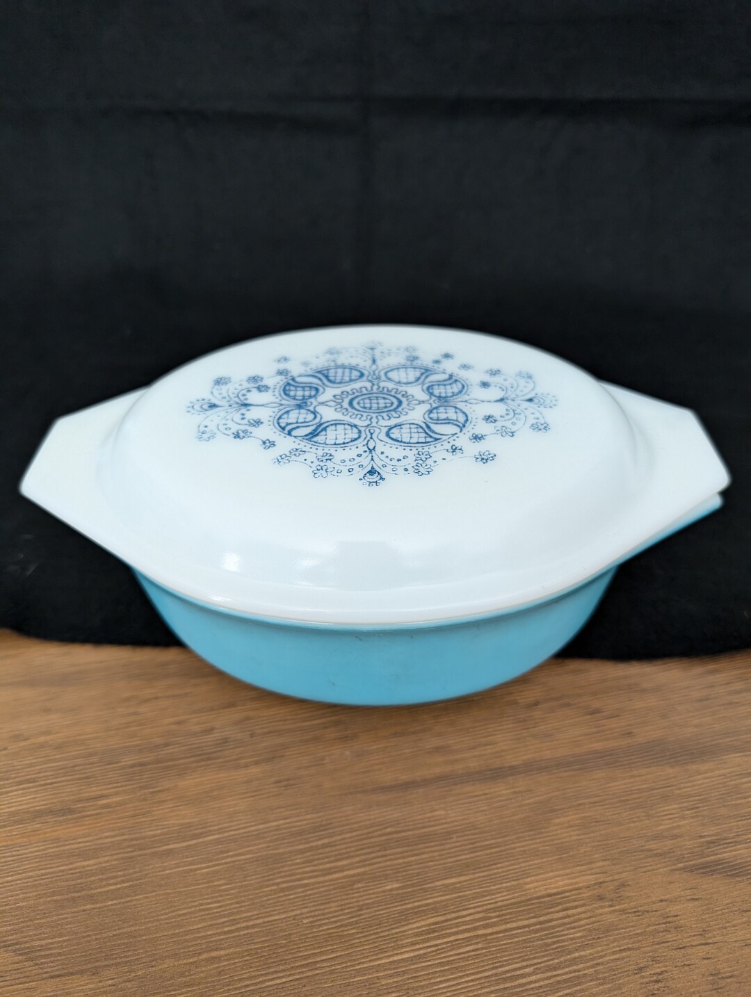 1968 Vintage Blue Doily Pyrex 1.5 Quart Oval Casserole Dish With Lid - Etsy