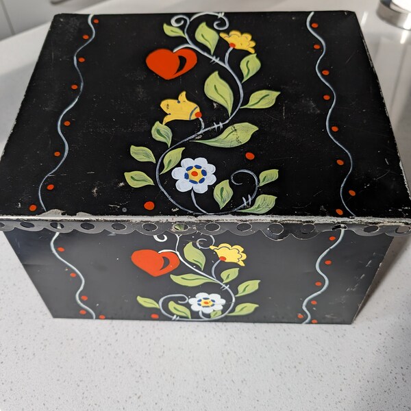Large Vintage Tin - Etsy