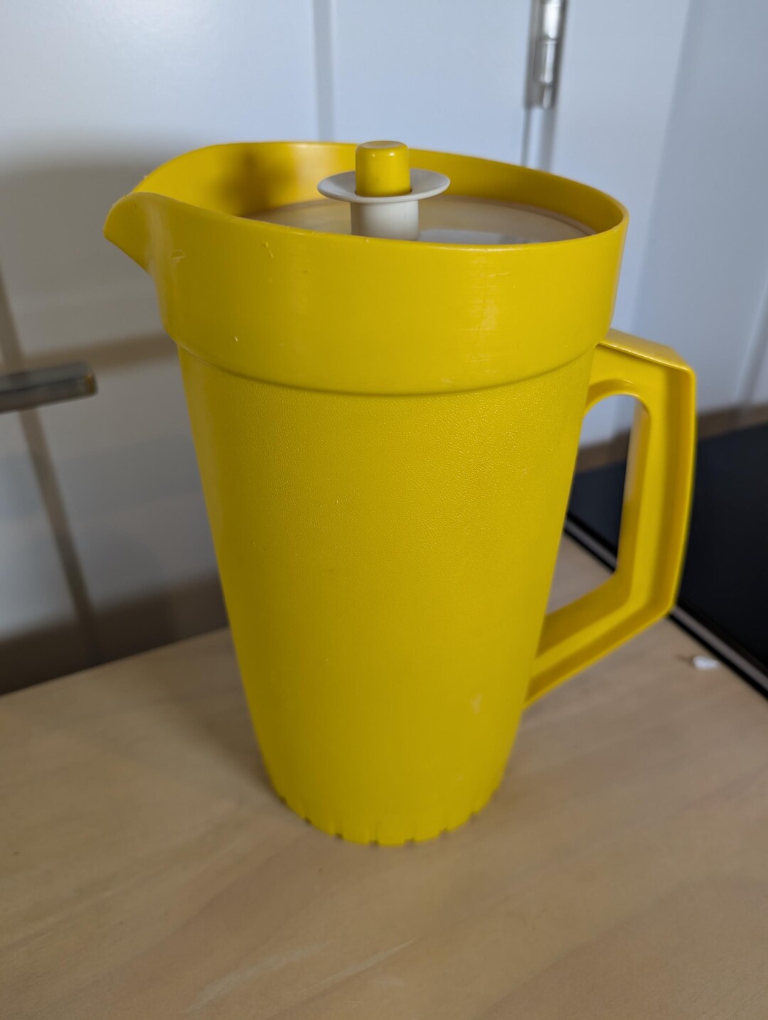 Vintage 1980's Tupperware 2 Quart Pitcher With Push Button Lid Made in ...