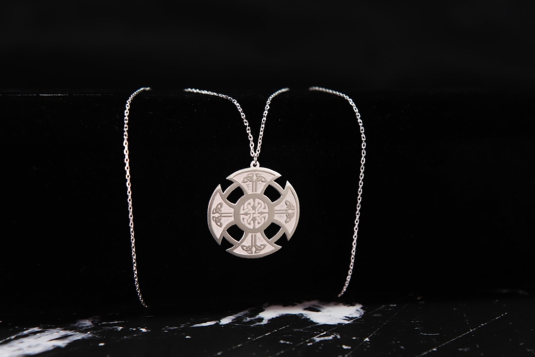Celtic Cross Shield Necklace Silver Celtic Shield Symbol of Wisdom and ...