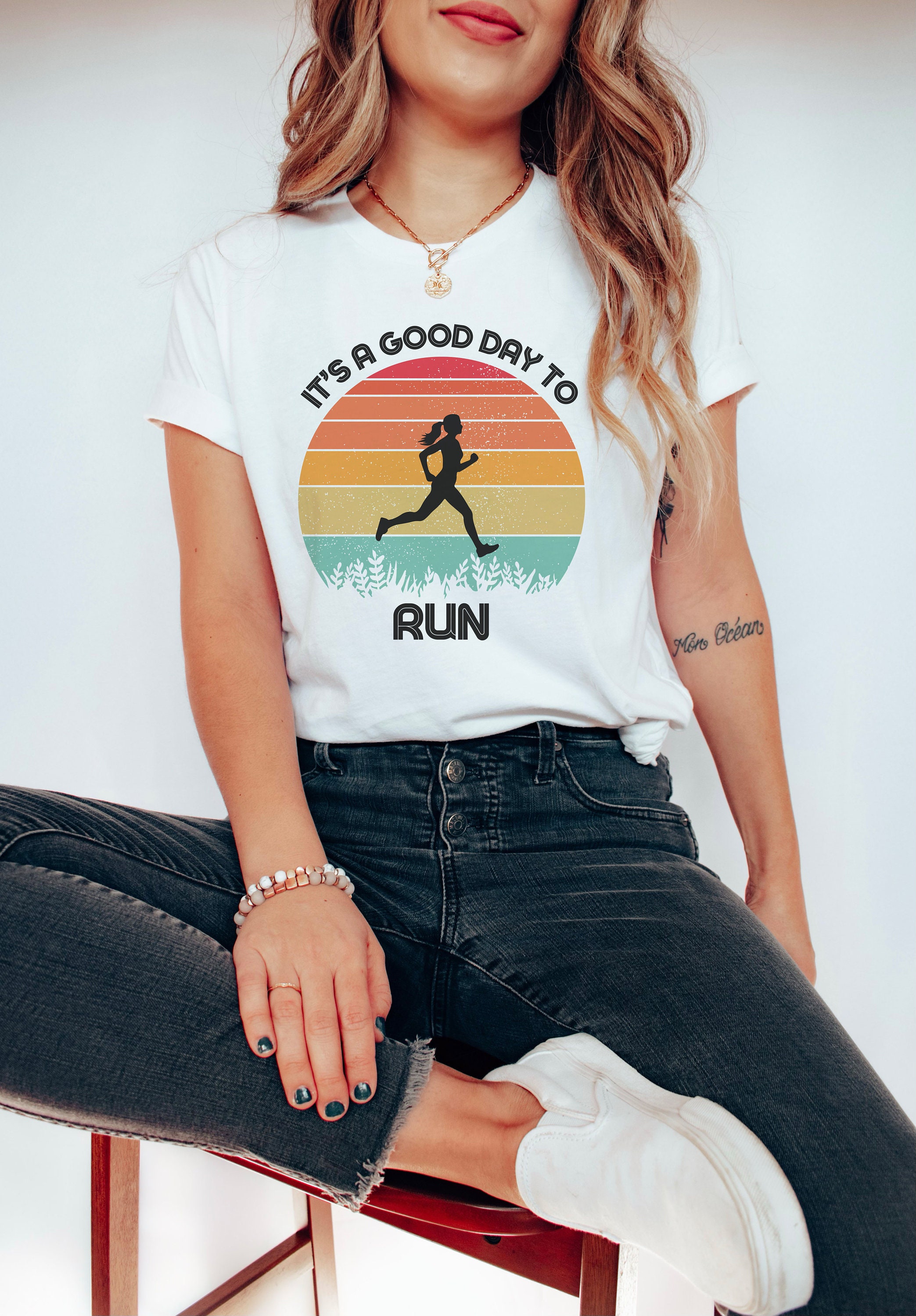 Retro Runner Shirt, Vintage Style Running Shirt, It's a Good Day to Run ...