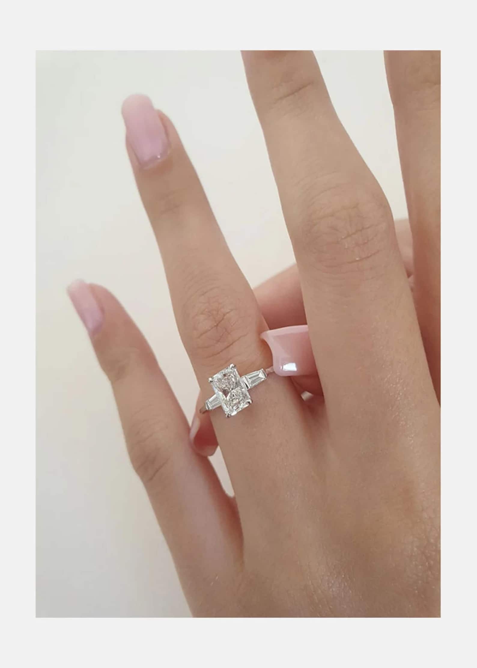 2.5 CT Radiant Cut Moissanite Engagement Ring, Tapper Baguette Side ...