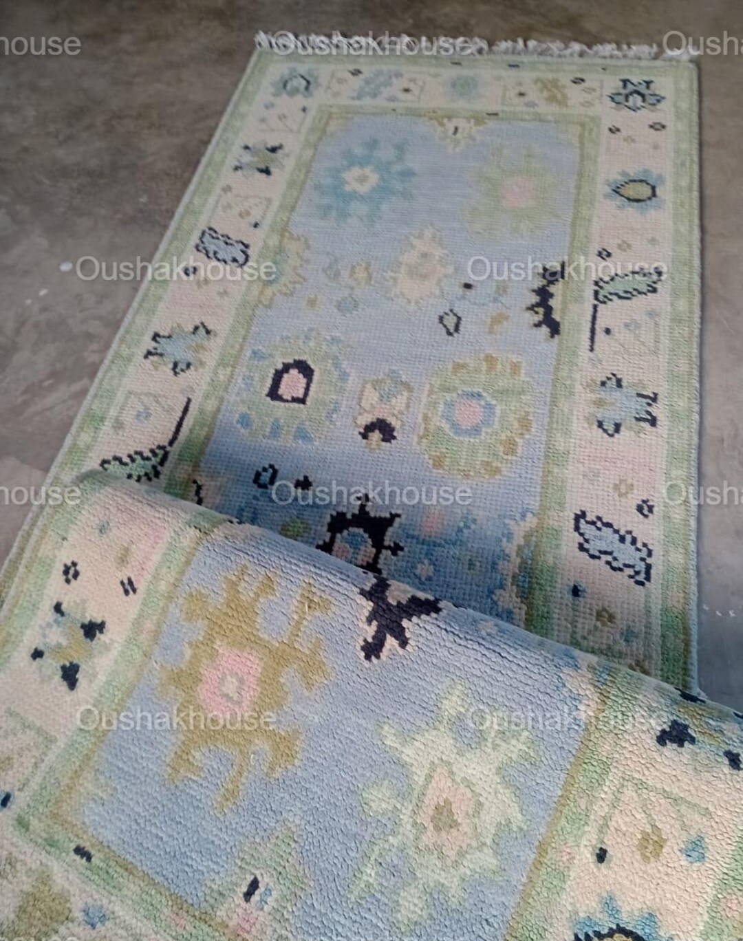 Oushakhouse Handmade Solid Pattern Irregular Shape Multicolor Floral ...