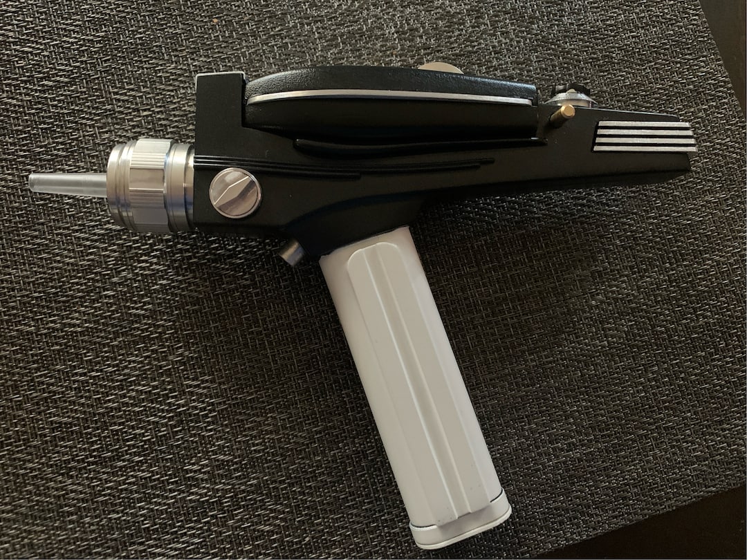 Star Trek TOS Converted Art Asylum Phaser to 260mw Red Laser Gun With ...