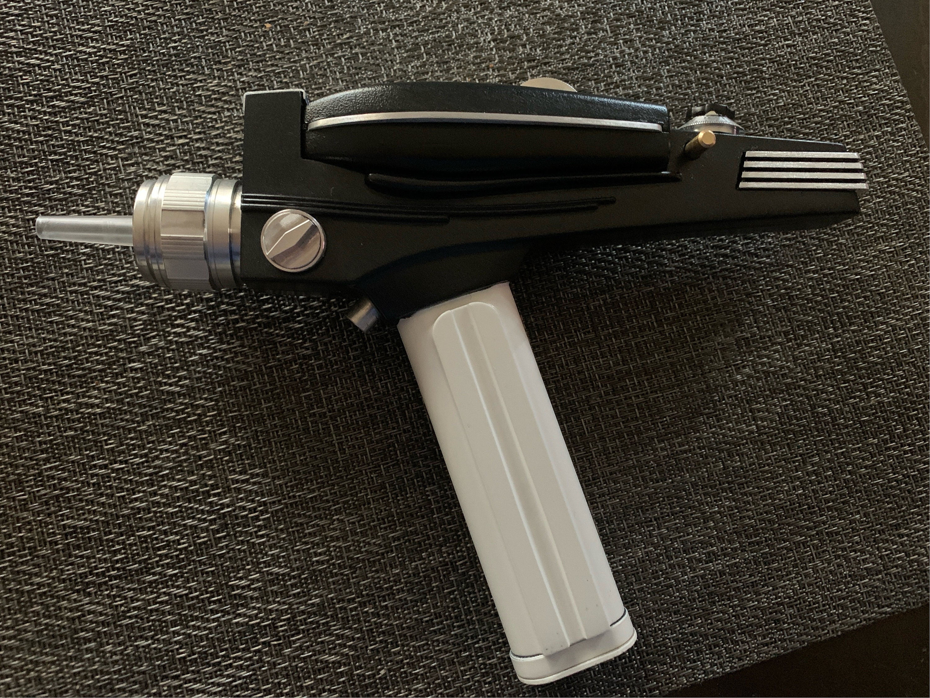 Star Trek TOS Converted Art Asylum Phaser to 260mw Red Laser Gun With ...