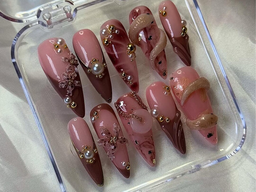 Elegant Snake-inspired Long Stiletto Nails Brown Snake 3D Nail Art ...