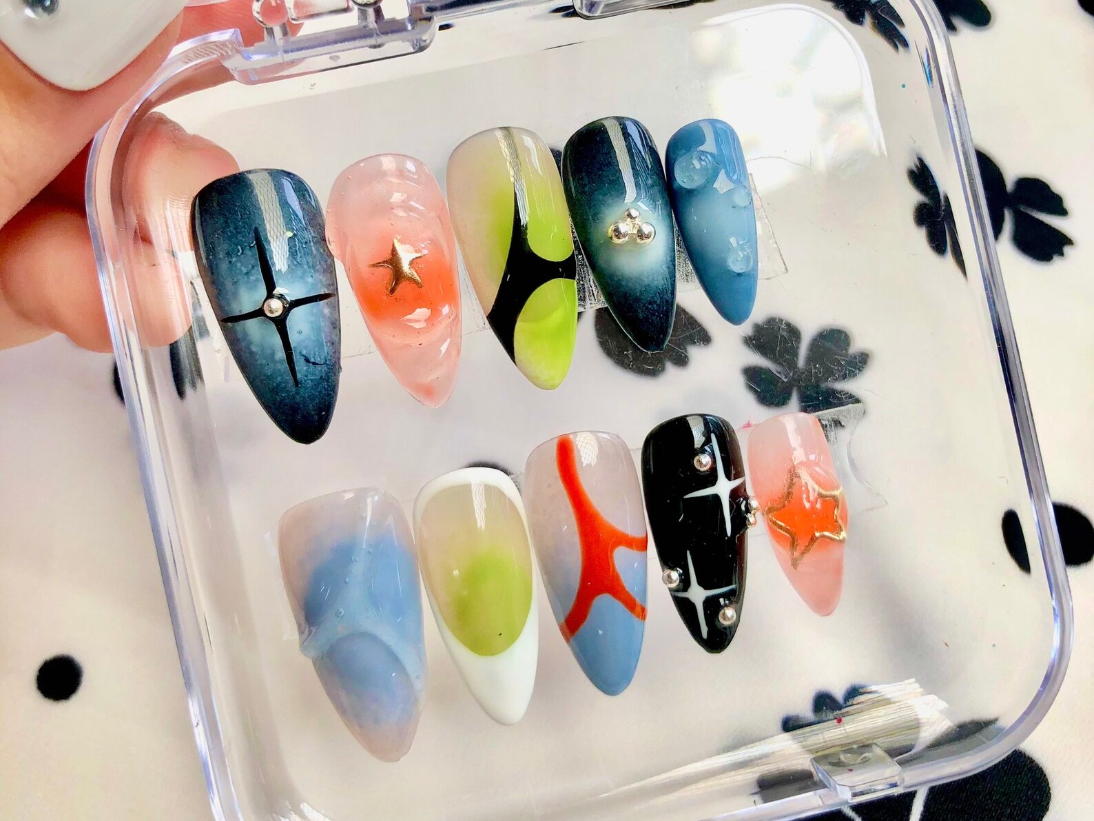 Galaxy Eccentric Press- on Nail | Vibrant and Whimsical Nail Art ...