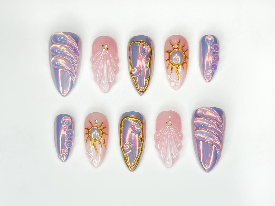 Iridescent Sunshine Press on Nails | Golden Sun Nail Art | Sunshine ...