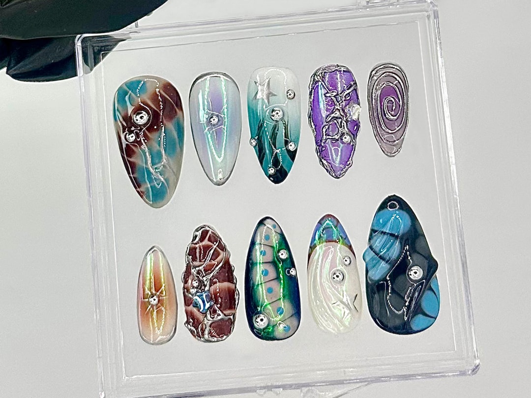 Galaxy-inspired 3D Fake Nails |holographic Galaxy Nails With 3D ...