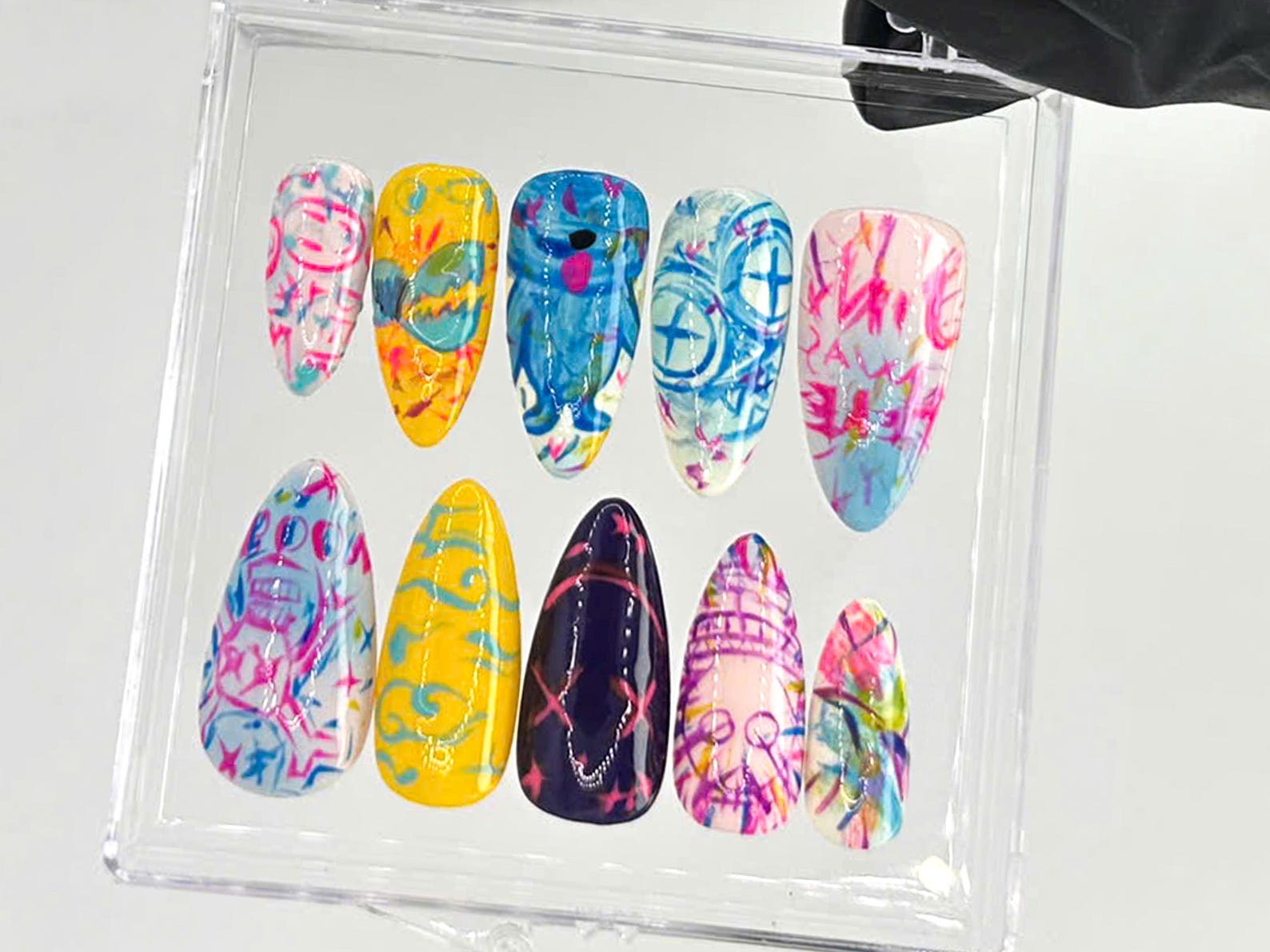 Jinx Graffiti Press on Nails | League of Legends, Hand-painted HC720YC ...