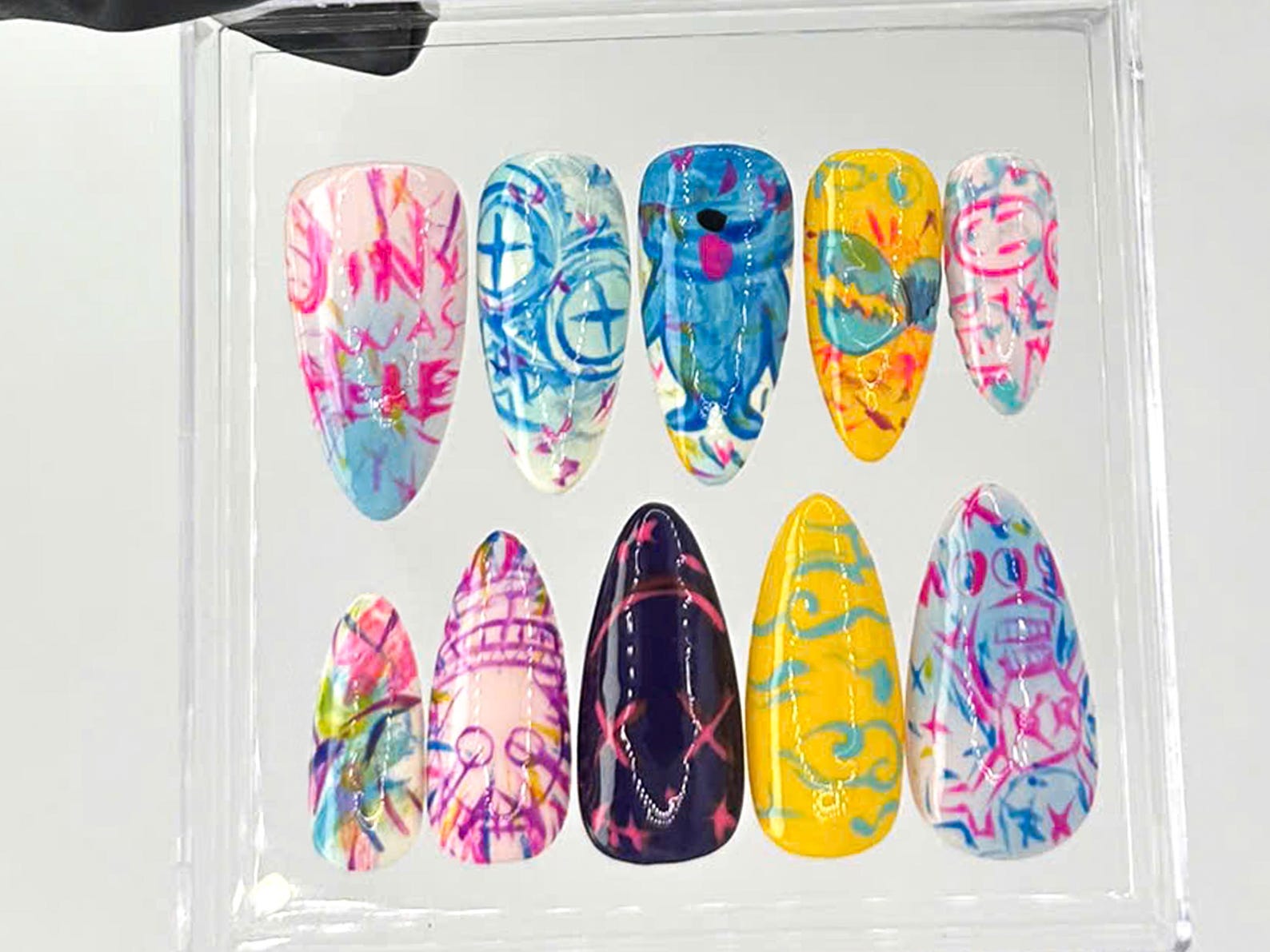 Jinx Graffiti Press on Nails | League of Legends, Hand-painted HC720YC ...