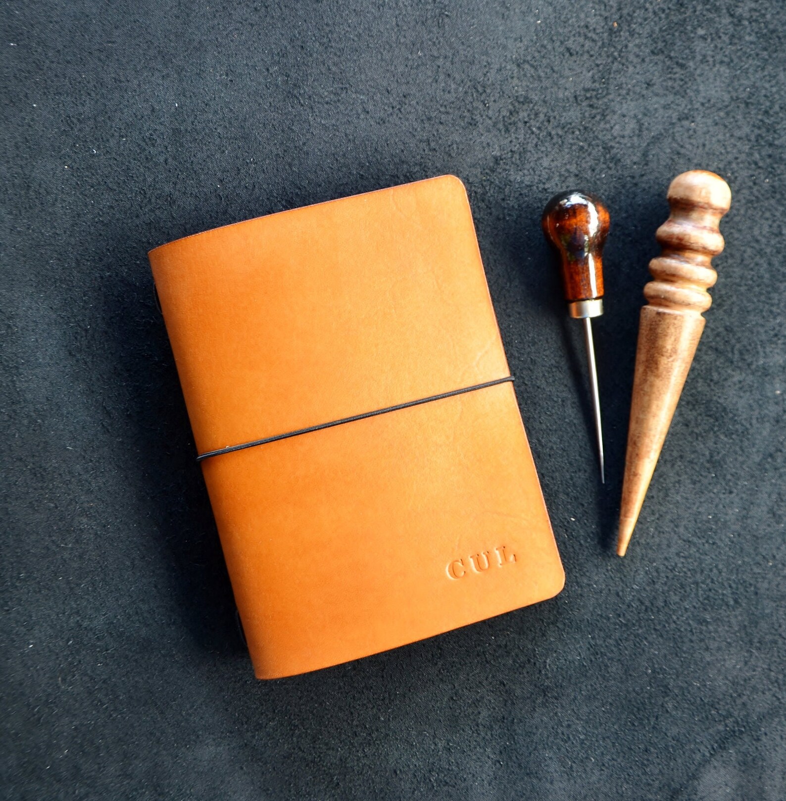 Leather Traveler's Journal Cover: Refillable Midori Style Notebook - Etsy
