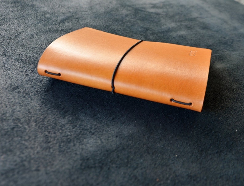 Leather Traveler's Journal Cover: Refillable Midori Style Notebook - Etsy