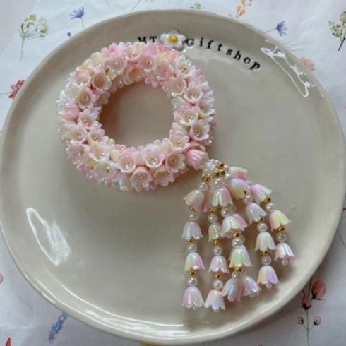 Beaded Thai Flower Garland | Pearl and Sequined Colors| 8 Cm ...