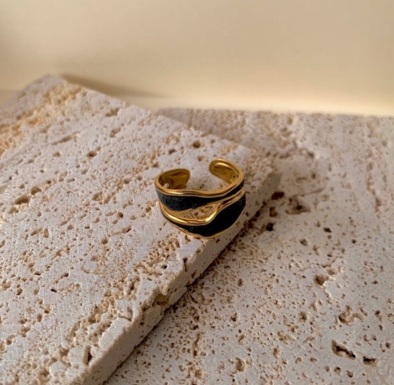 Black Dahlia Ring golden Stainless Steel Ring Adjustable Ring Trendy Ring Black Resin Ring Resin Water Resistant Ring Etsy Israel