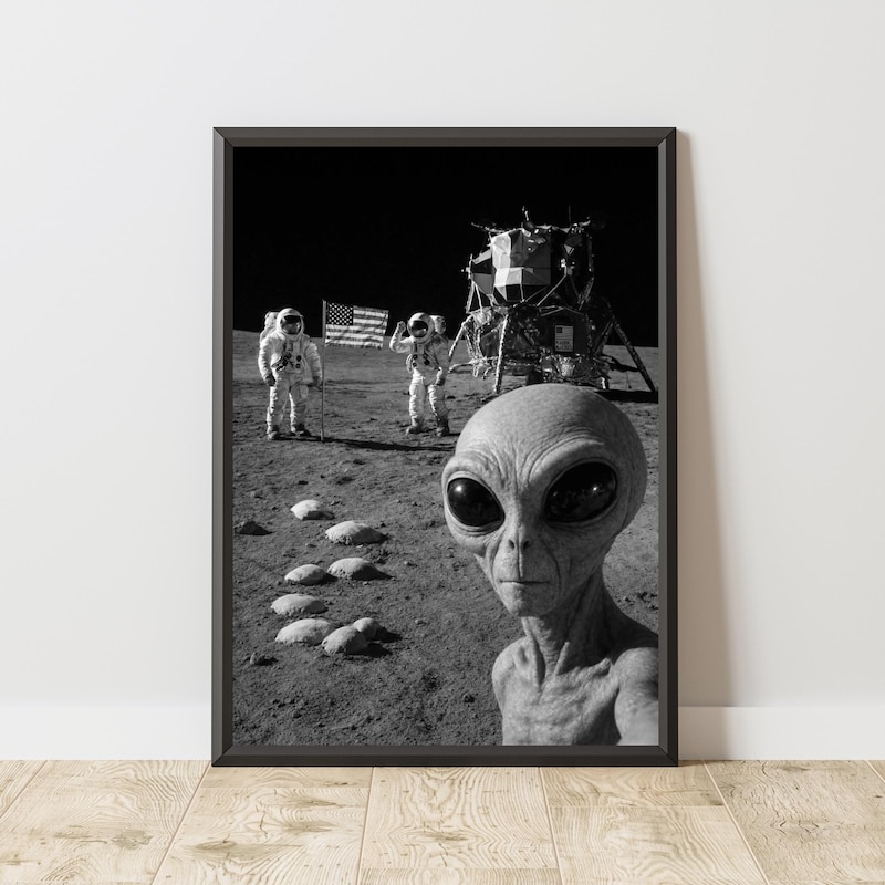 Alien Art Surreal - Etsy
