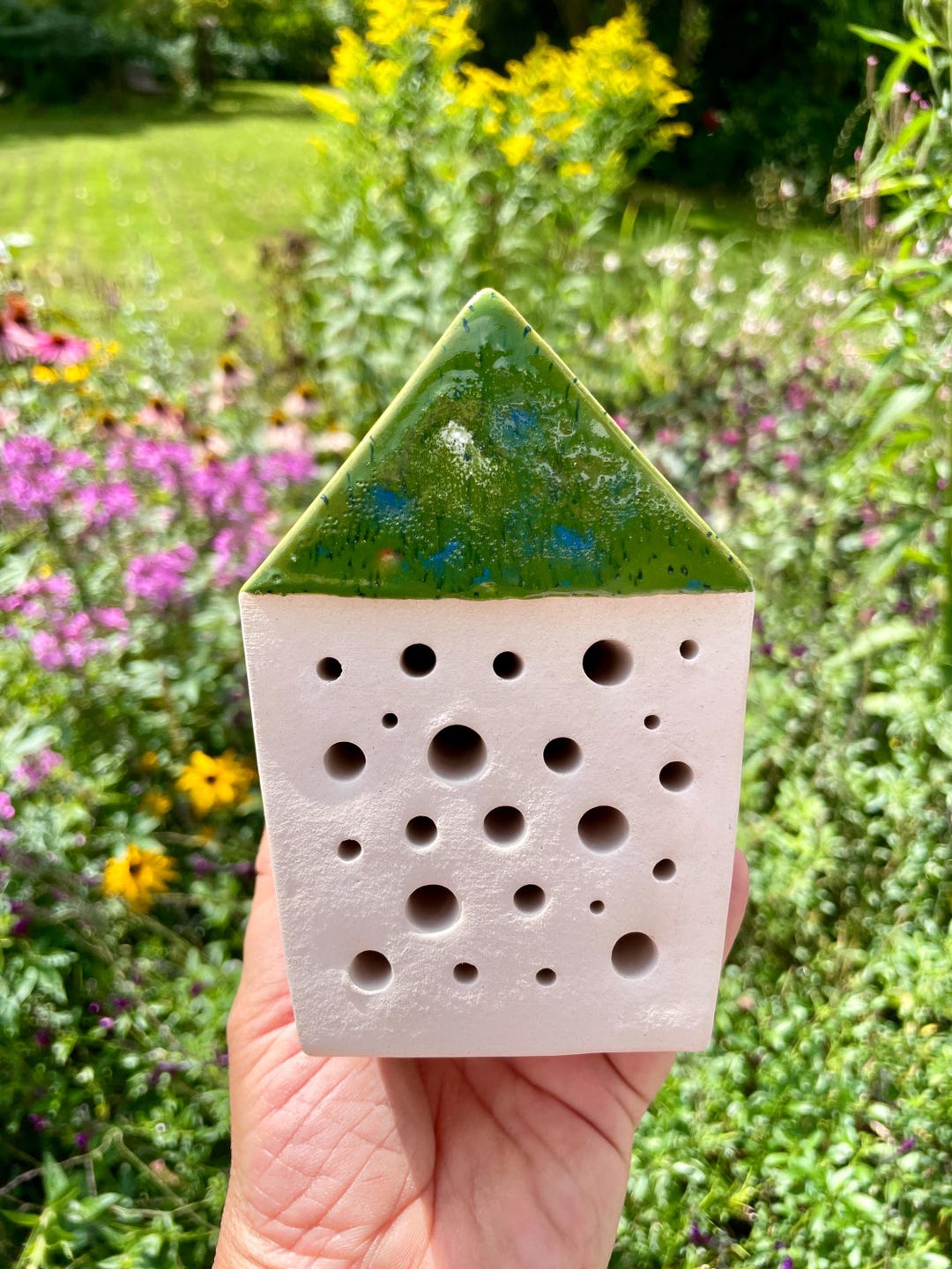 Bee Stone House Green, "kiwi", Bee Hotel, Clay Bee House, Bee Stone ...