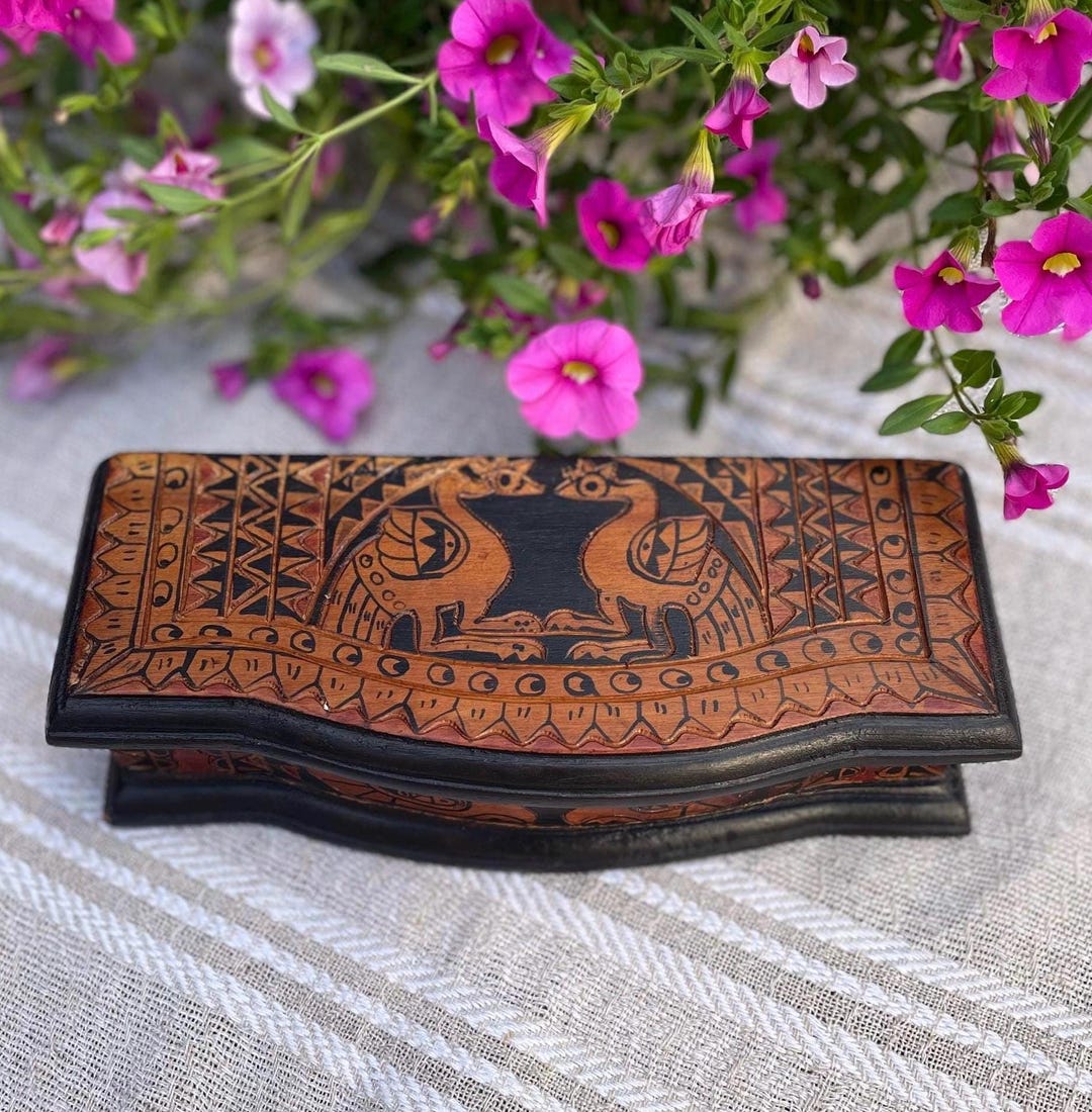 Vintage Wooden Trinket Box With Symmetrical Phoenix Birds in Oriental ...