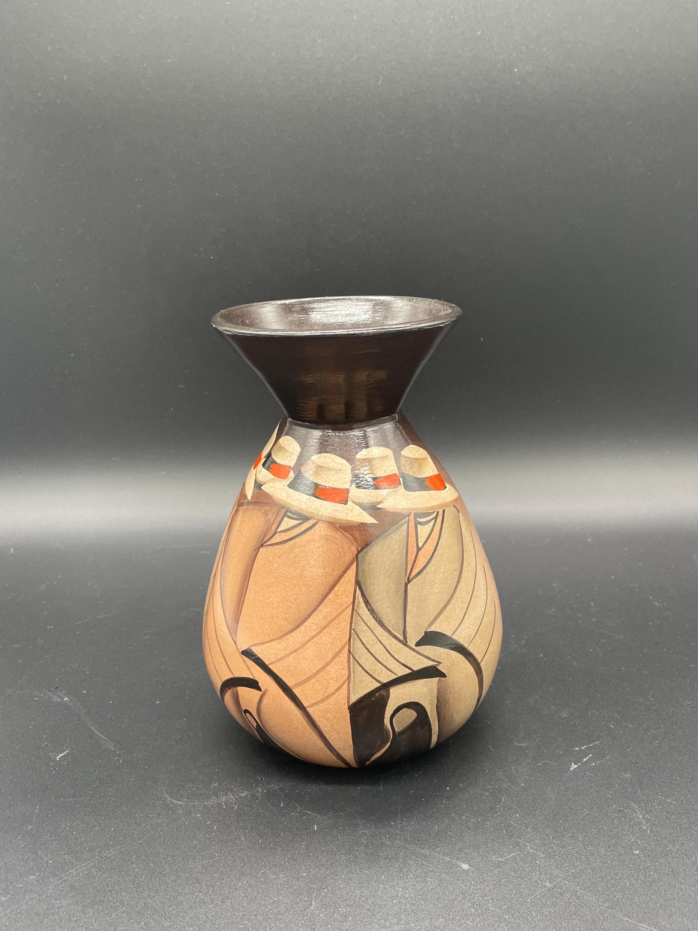 Vintage Peruvian Pottery Vase W Hand Painted Native Indians Scene ...