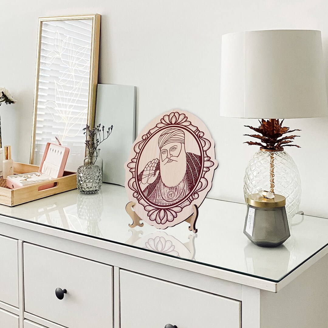 Guru Nanak Dev Ji Photo Table Top Plaque With Stand - Etsy