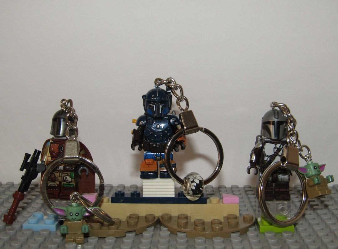 Mandalorian & Baby Yoda Grogu Keychain W/ Present Box Handmade Mando 5 ...