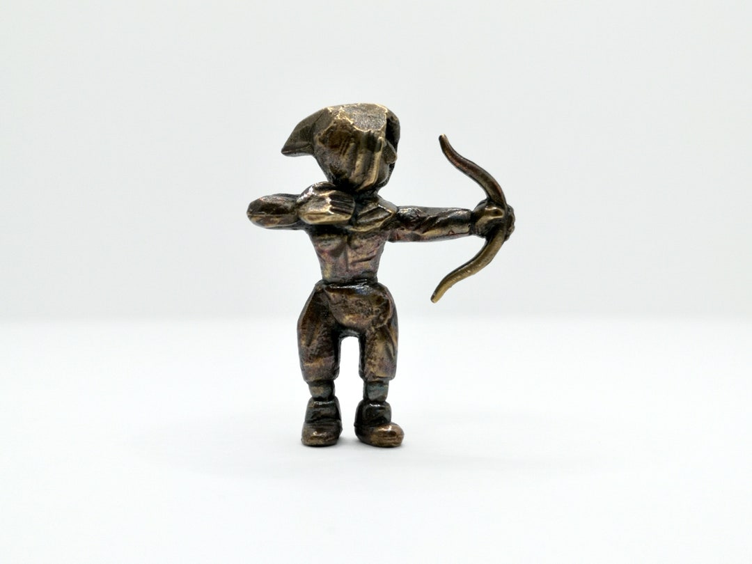 Archer Figure Bronze Pendant / Small Symbolic Sculpture - Etsy