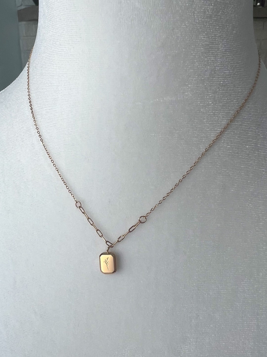 Dainty French Lavender Pendant Necklace: Gold-plated Stainless Steel - Etsy