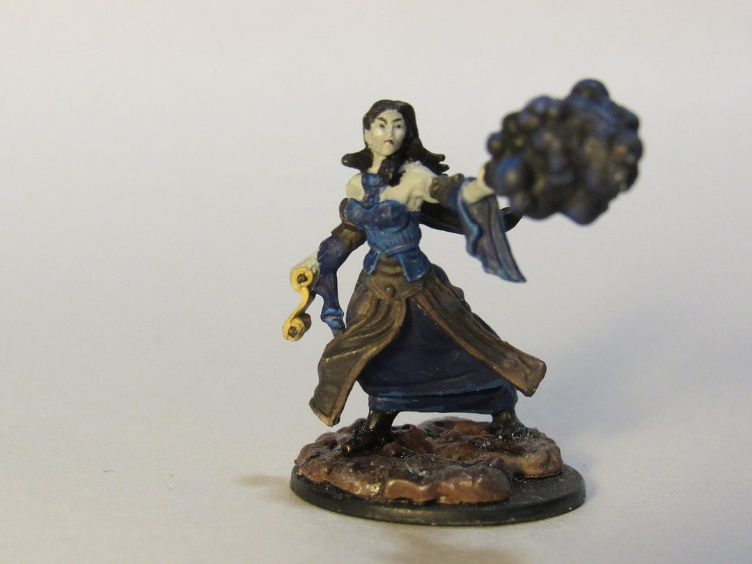 Hand Painted Miniature Female Dark Elf Drow Sorcerer or Wizard - Etsy