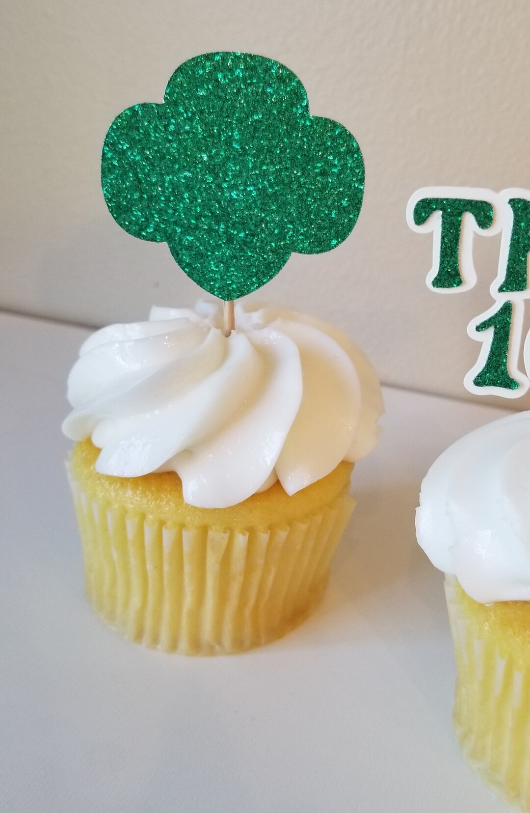 Girl Scout Trefoil Inspired Cupcake Topper - Etsy