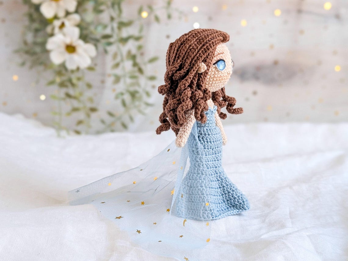Feyre ACOTAR Crochet Pattern - Digital PDF - Amigurumi Doll - A Court ...