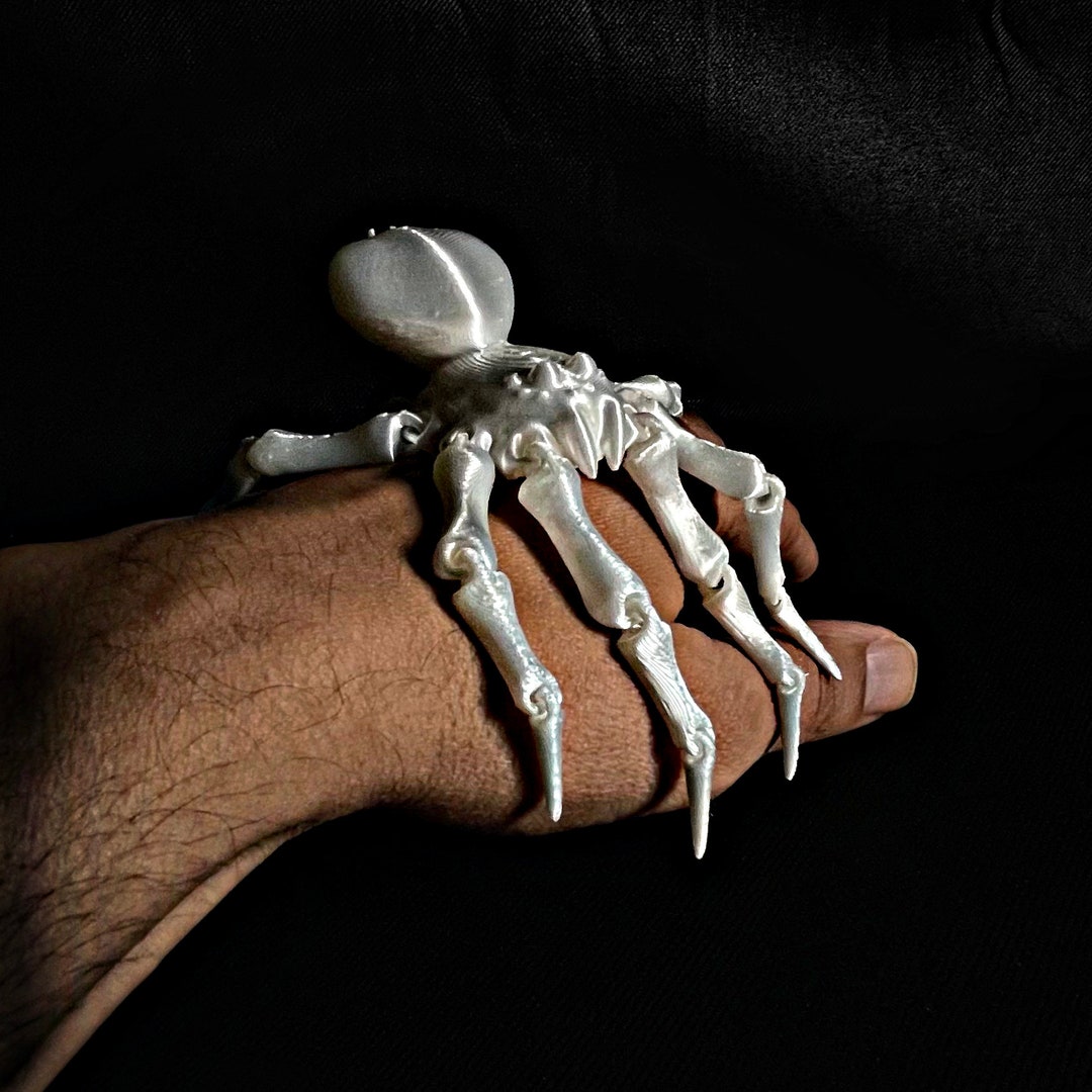 Articulated Silky Bone Spider - Etsy