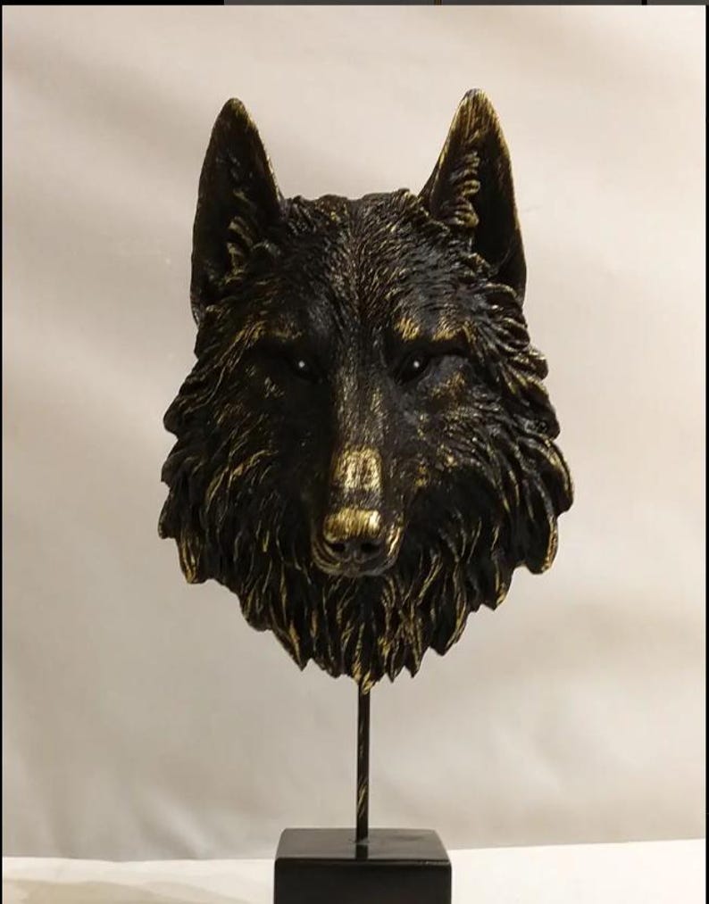 Decorative Wolf Head Bust Unique Living Room Collectible Figurine ...