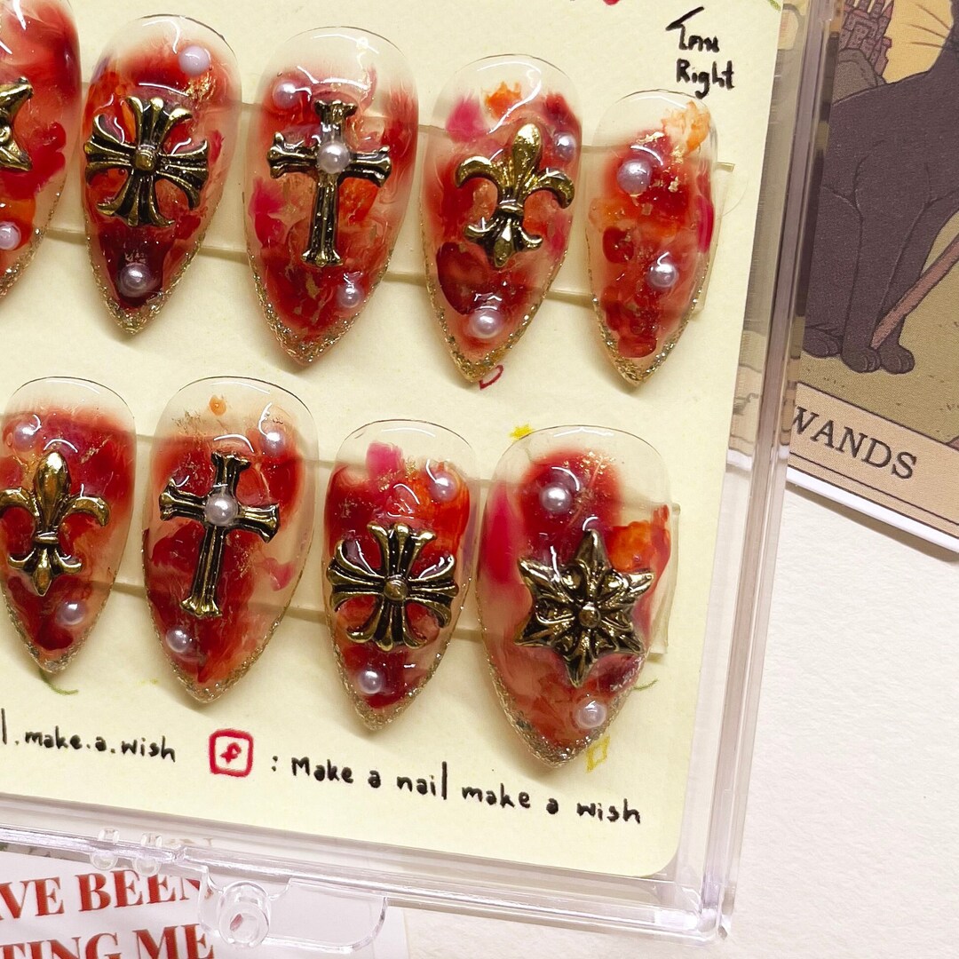 Saturn Press-on Nails [ Open for Custom Made ] Fake Nails / Handmade ...