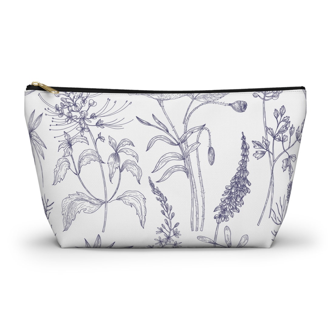 Cottagecore Floral Makeup Bag. Wildflower Cottagecore Floral ...