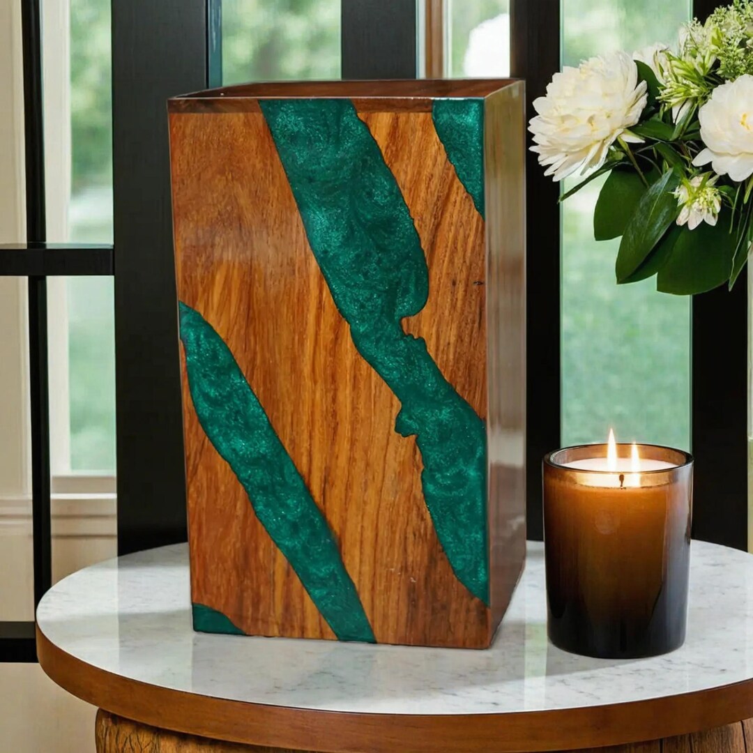 Epoxy Resin Wooden Urns for Human Ashes Adult Cremation Urns for Ashes ...